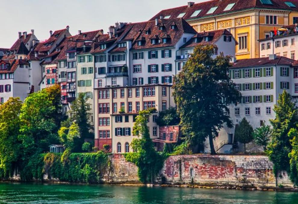 V Basileji každý rok z kašny teče víno | Cestovinky